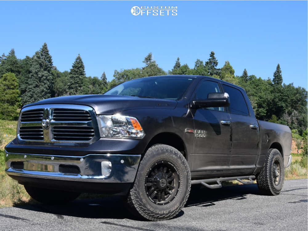 2018 Ram 1500 with 18x9 0 Anthem Off-Road Equalizer and 35/12.5R18 ...