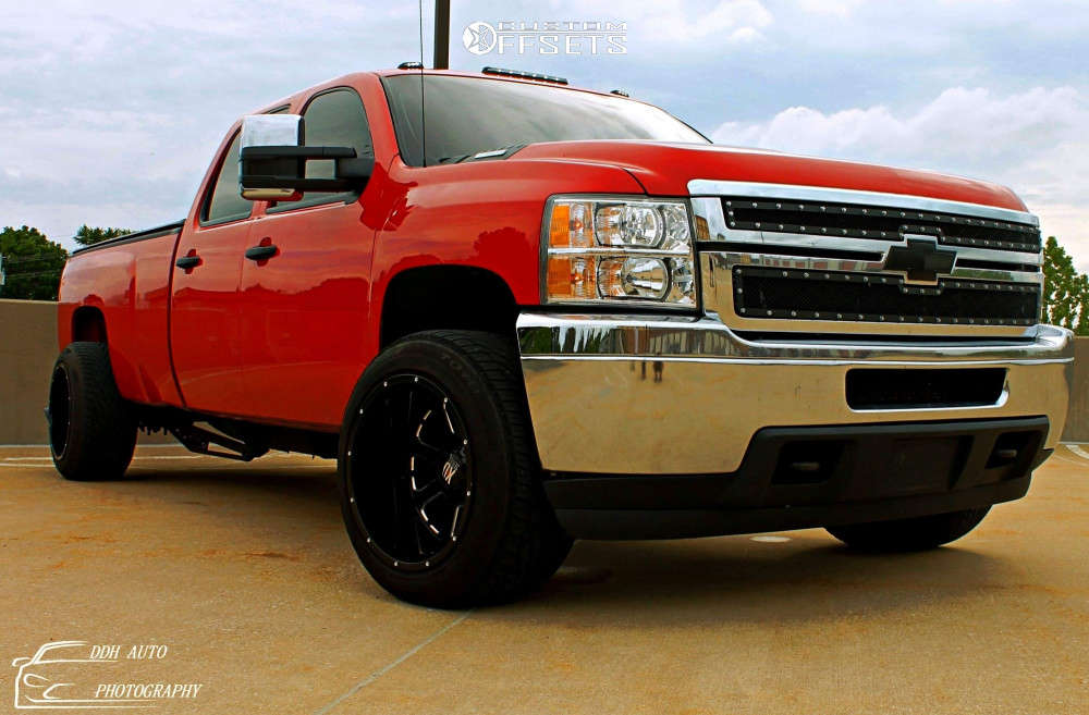 2011 Chevrolet Silverado 2500 HD with 20x14 -76 XD Buck and 305/50R20 ...