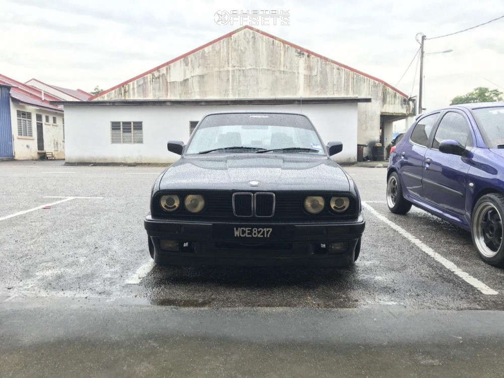 1991 BMW 318i with 15x7 15 Ronal R15 and 195/55R15 Continental ...