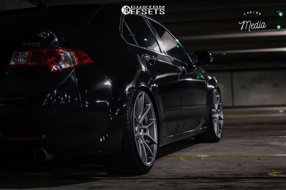 2009 Acura TSX with 20x9 35 Fitted F2 and 245/35R20 Achilles At Sport ...