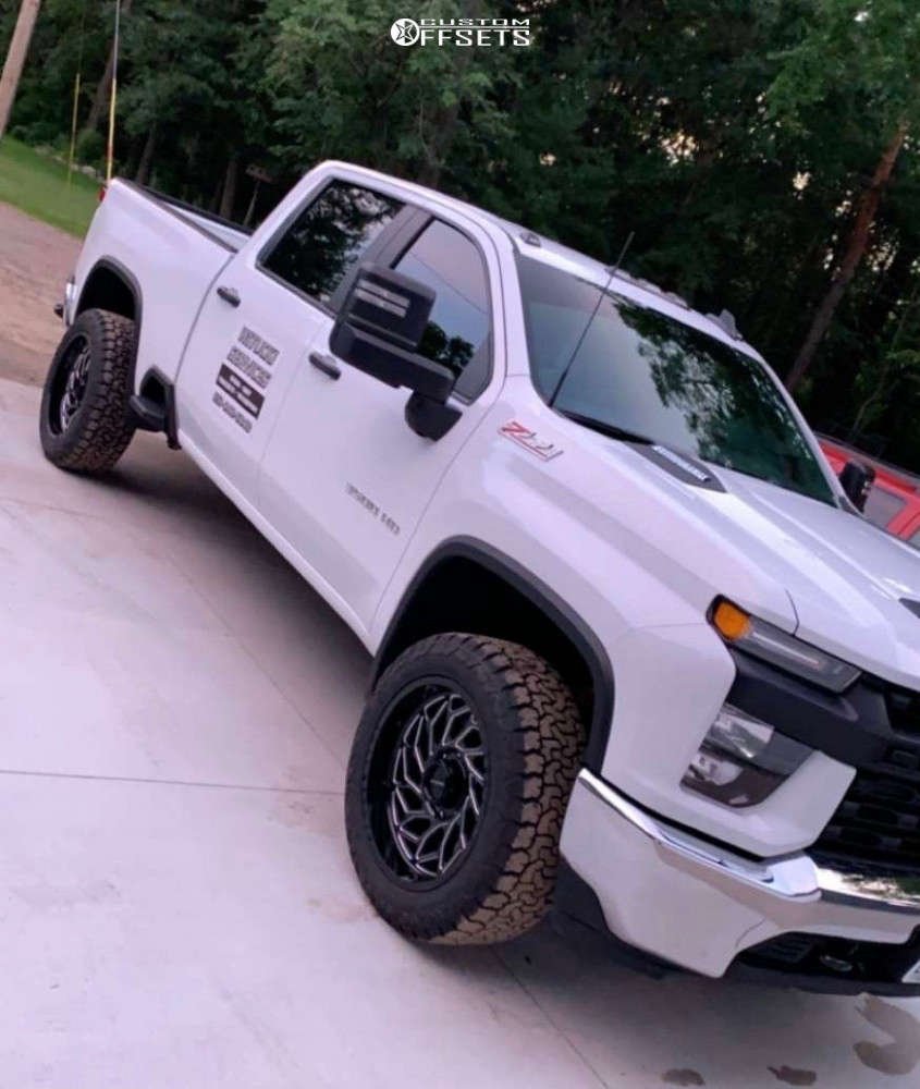 2020 Chevrolet Silverado 3500 HD with 22x10 -19 Centerline Quake and ...