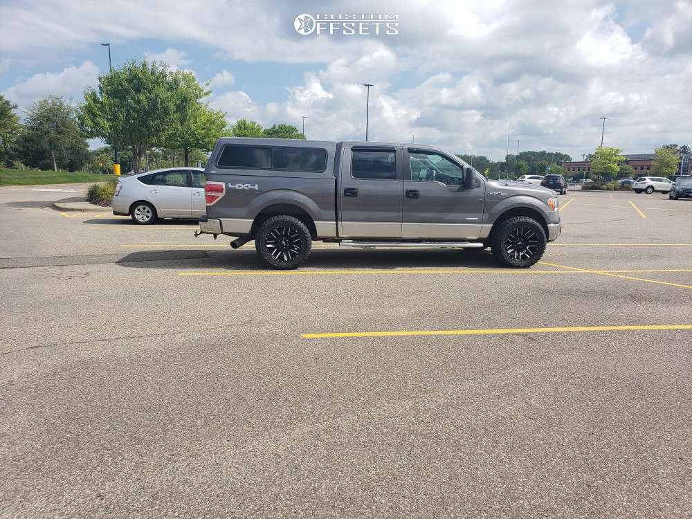 2011 Ford F-150 with 20x10 -24 Moto Metal Mo978 and 33/12.5R20 Americus ...