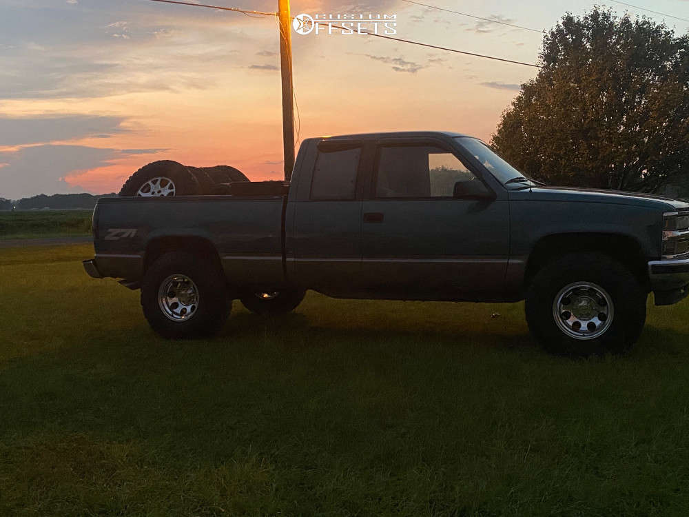 1997 Chevrolet K1500 with 16x10 -25 Pro Comp 1069 and 35/12.5R16 ...
