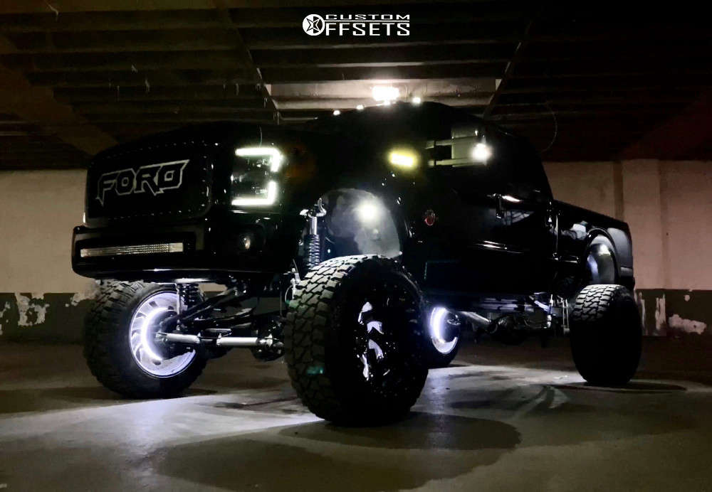 2012 Ford F-250 Super Duty with 24x16 -99 Fuel Cleaver and 40/15.5R24 ...