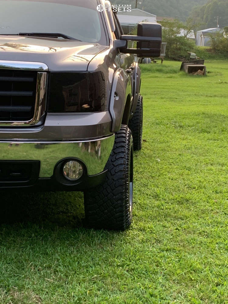 2012 GMC Sierra 1500 with 20x12 -51 Vision Razor and 33/12.5R20 Atturo ...