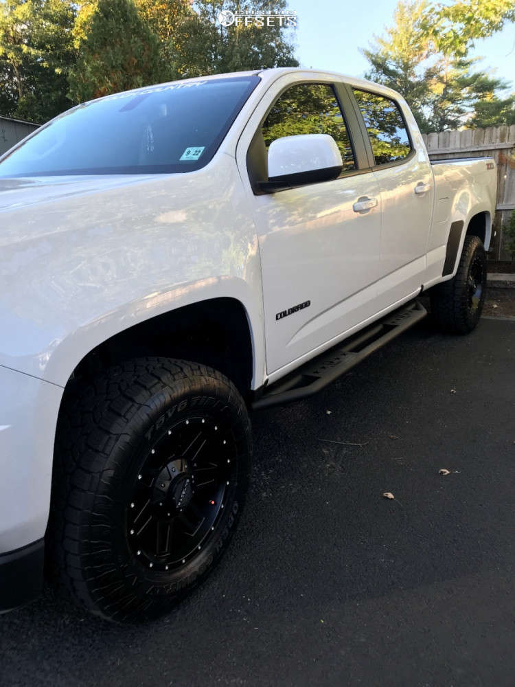 2017 Chevrolet Colorado with 17x8.5 18 Raceline Injector and 265/70R17 ...