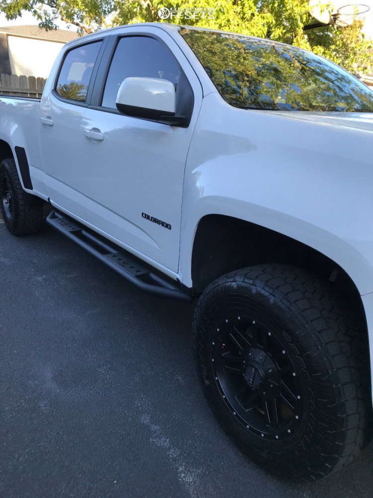 2017 Chevrolet Colorado with 17x8.5 18 Raceline Injector and 265/70R17 ...