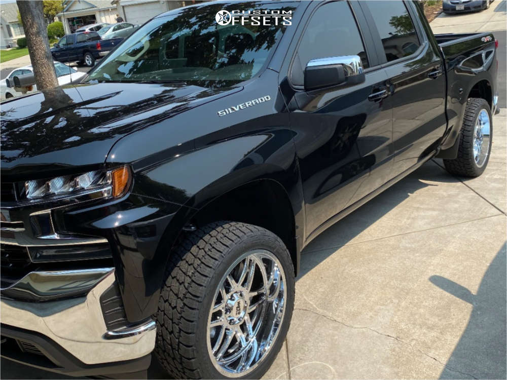 2020 Chevrolet Silverado 1500 with 22x10 -18 Moto Metal Mo992 and 305 ...