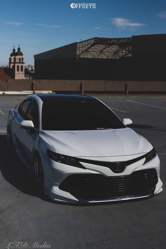 2018 Toyota Camry with 19x9.5 35 ESR SR04 and 235/40R19 Federal 595 Evo ...