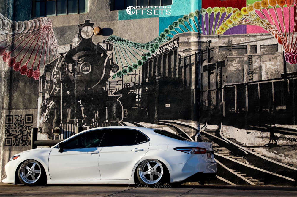 2018 Toyota Camry with 19x9.5 35 ESR SR04 and 235/40R19 Federal 595 Evo ...