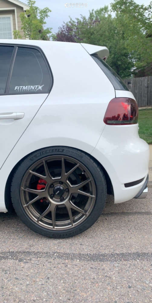 2013 Volkswagen GTI with 18x8.5 43 Konig Ampliform and 235/40R18 ...