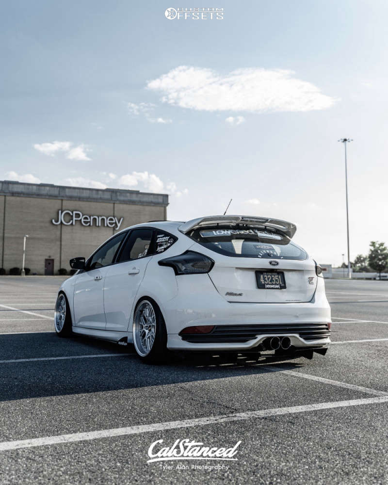 2015 Ford Focus with 18x9.5 35 ESR Cs11 and 235/40R18 Nankang NS-25 and ...