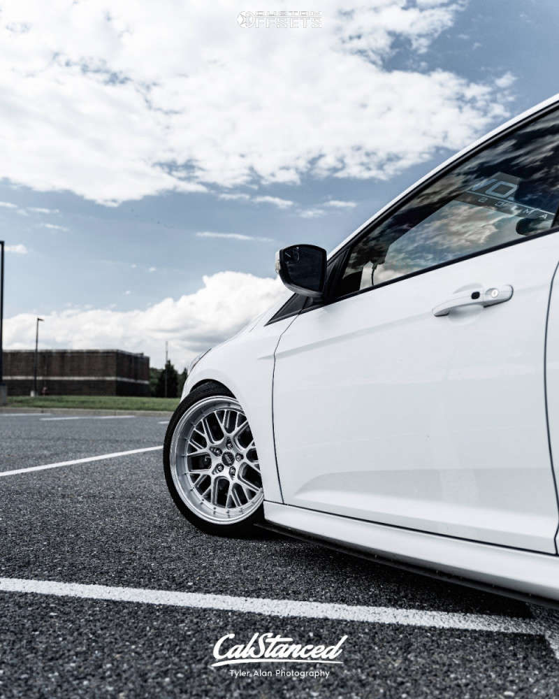 2015 Ford Focus with 18x9.5 35 ESR Cs11 and 235/40R18 Nankang NS-25 and ...