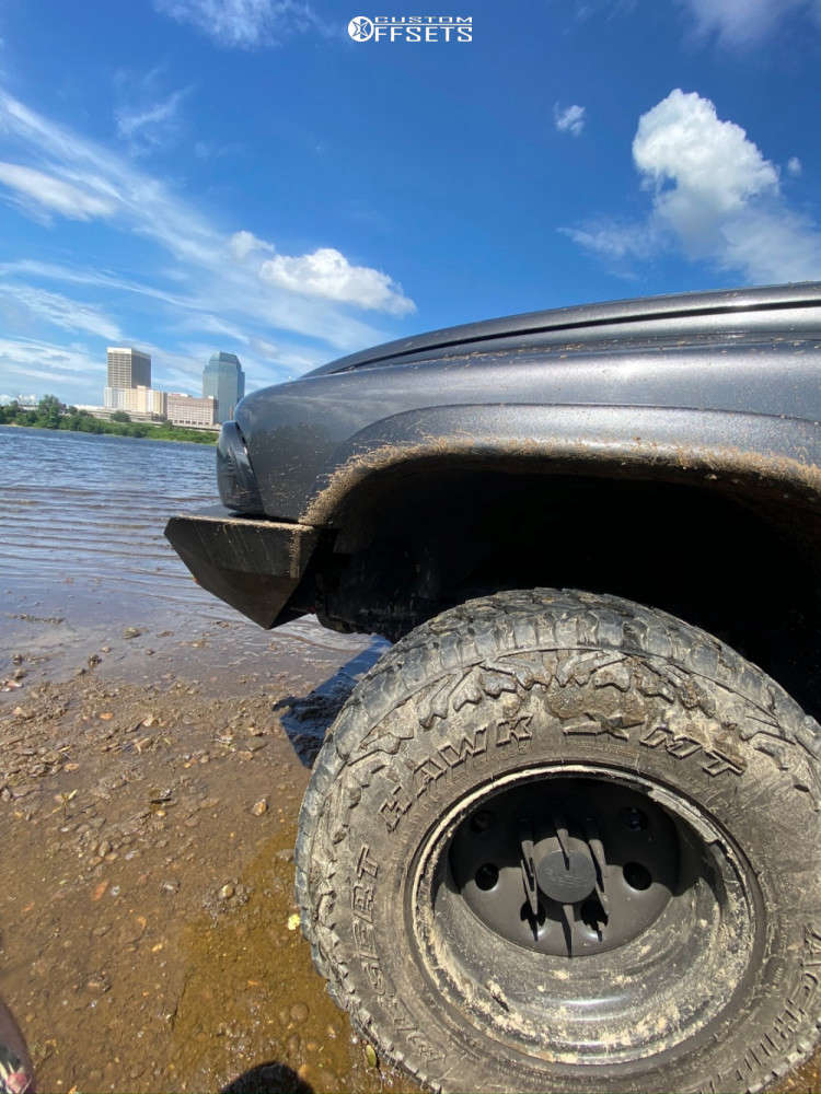 2002 Dodge Durango with 15x10 -25 Black Rock Type 8 and 31/10.5R15 ...