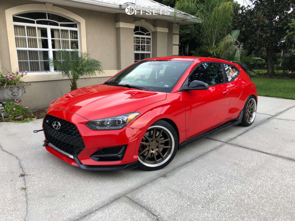 2019 Hyundai Veloster N with 18x8.5 35 Aodhan DS02 and 225/40R18 Nitto ...
