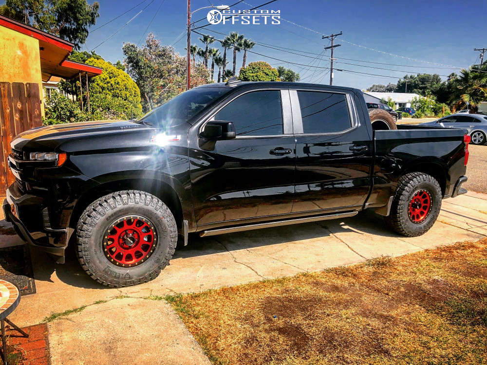2020 Chevrolet Silverado 1500 with 17x8.5 0 Method Mr305 and 315/70R17 ...