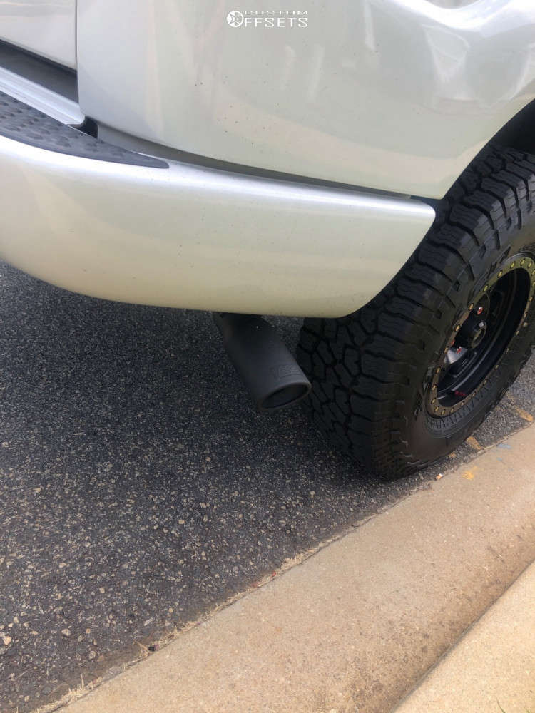 2004 Ford Explorer Sport Trac with 16x8 0 Vision Manx and 33/12.5R16 ...