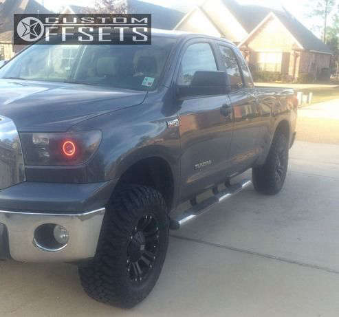 2007 Toyota Tundra with 18x9 18 XD Monster and 285/65R18 Nitto Trail ...