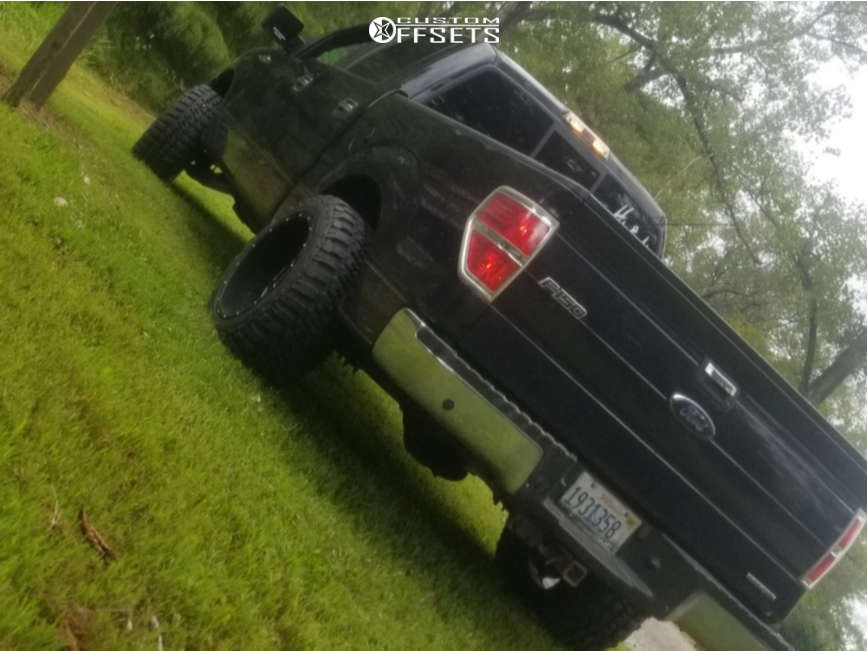 2012 Ford F-150 with 20x12 -44 Hardrock Crusher and 33/12.5R20 Federal ...