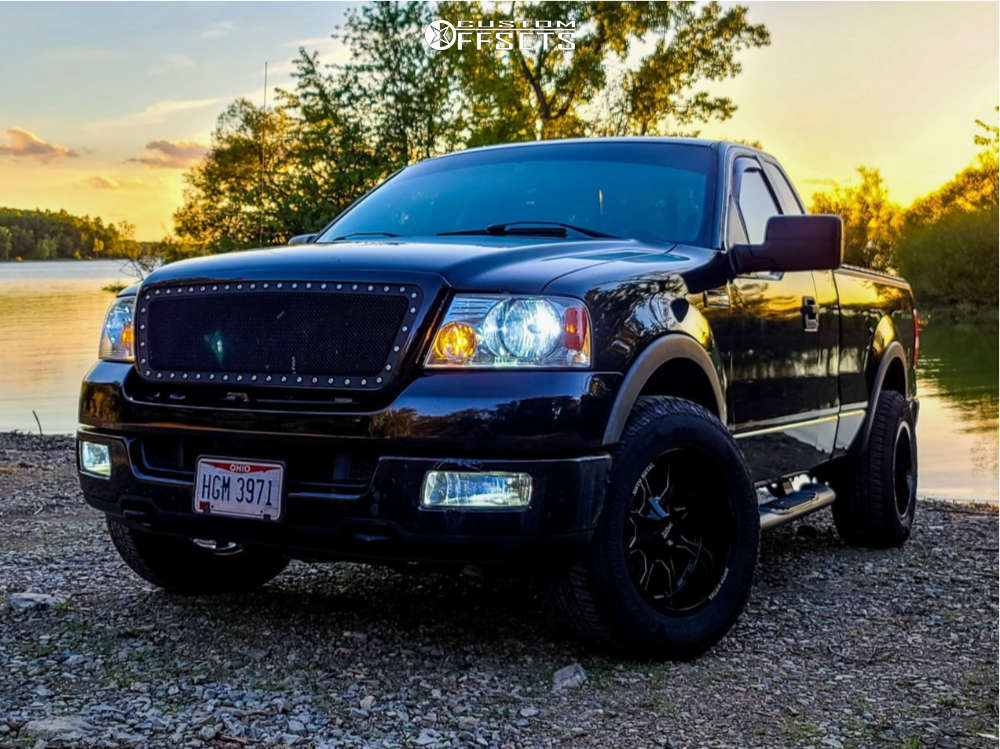 2004 Ford F-150 with 18x10 -24 Moto Metal Mo970 and 275/65R18 Yokohama ...