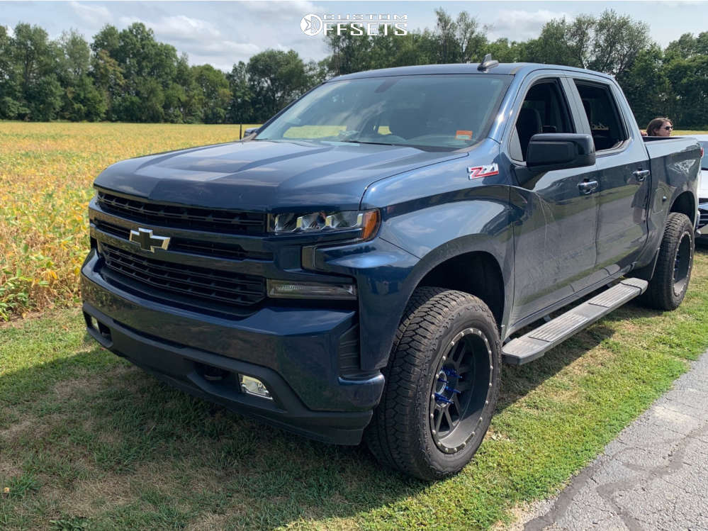 2019 Chevrolet Silverado 1500 with 20x10 -24 Method Mr606 and 33/12 ...
