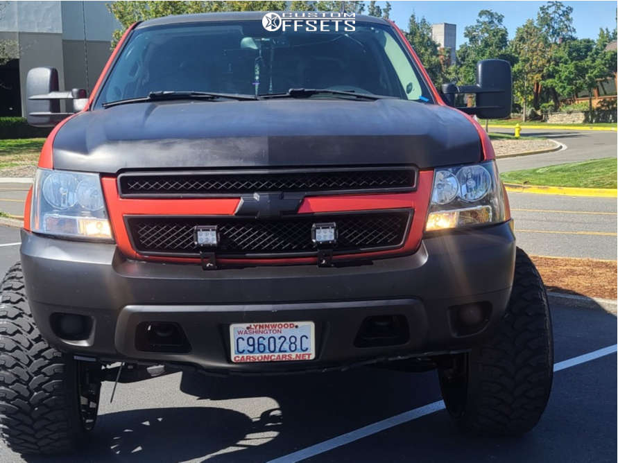 2007 Chevrolet Avalanche with 26x14 -77 Tuff T2a and 35/13.5R26 RBP ...