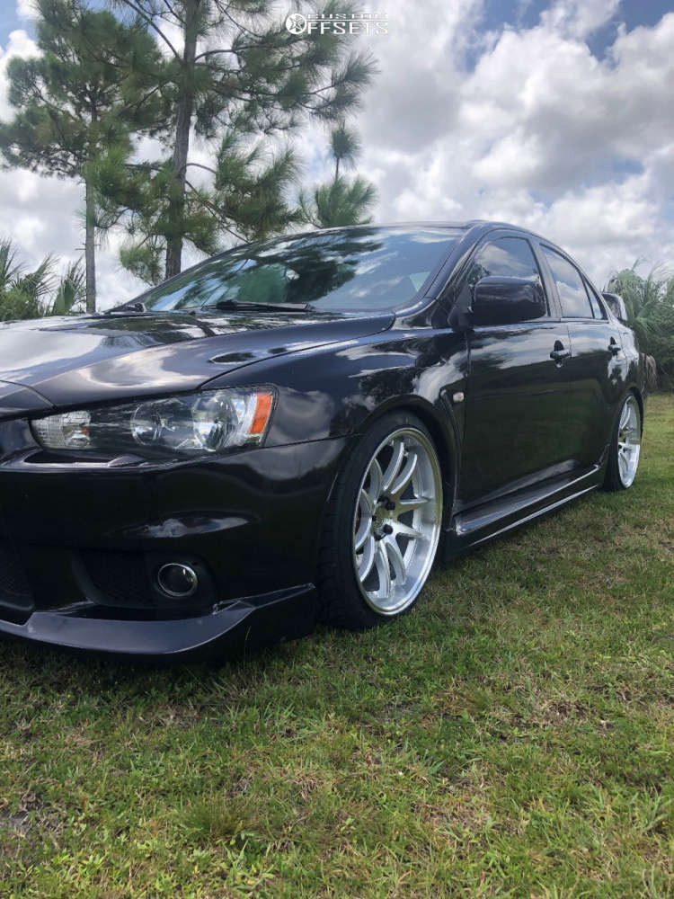 2011 Mitsubishi Lancer with 19x9.5 22 Aodhan DS02 and 235/35R19 Federal ...