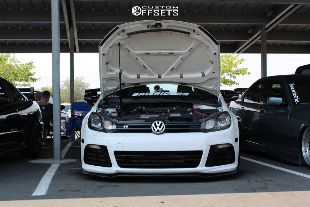 2012 Volkswagen Golf R with 18x8.5 42 3SDM 0.66 and 225/40R18 Goodyear ...