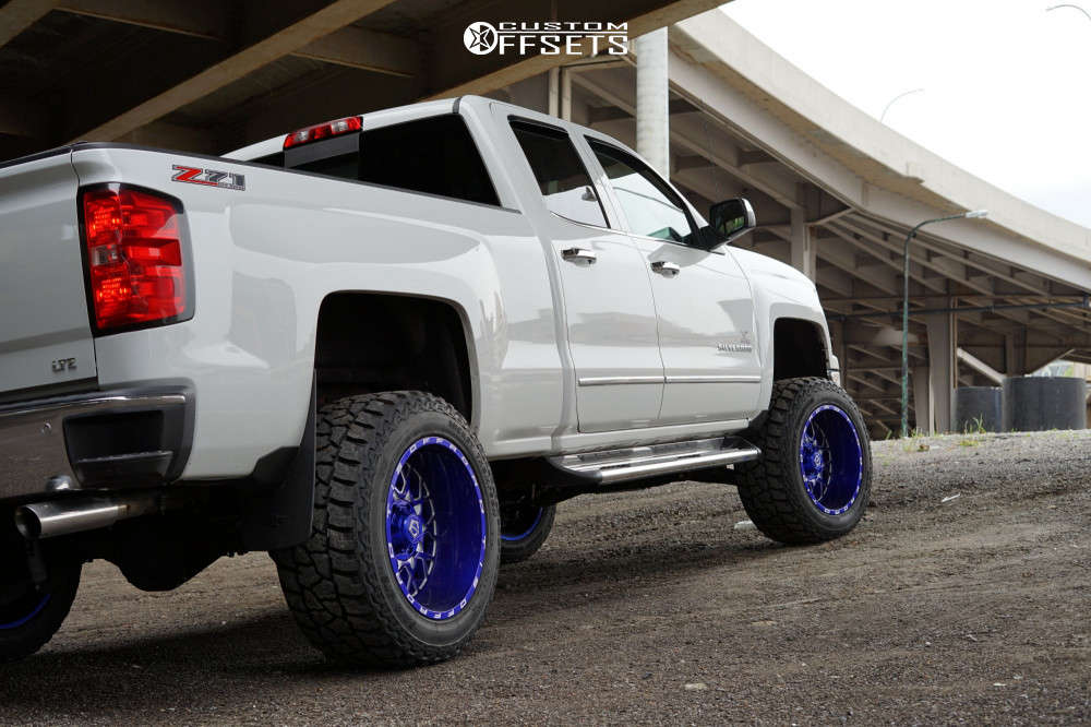 2015 Chevrolet Silverado 1500 with 20x12 -44 TIS 548BM and 305/50R20 ...