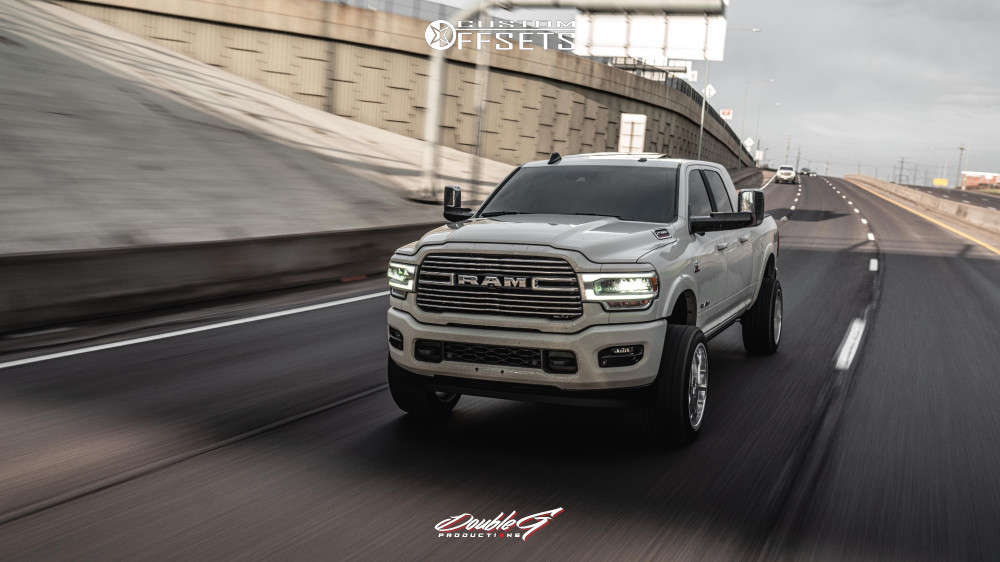 2019 Ram 2500 with 22x12 -55 American Force Quantum Cc and 33/12.5R22 ...