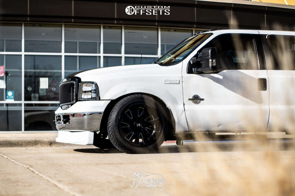 2001 Ford F-250 Super Duty with 22x12 -44 RBP 75r and 305/40R22 Atturo ...