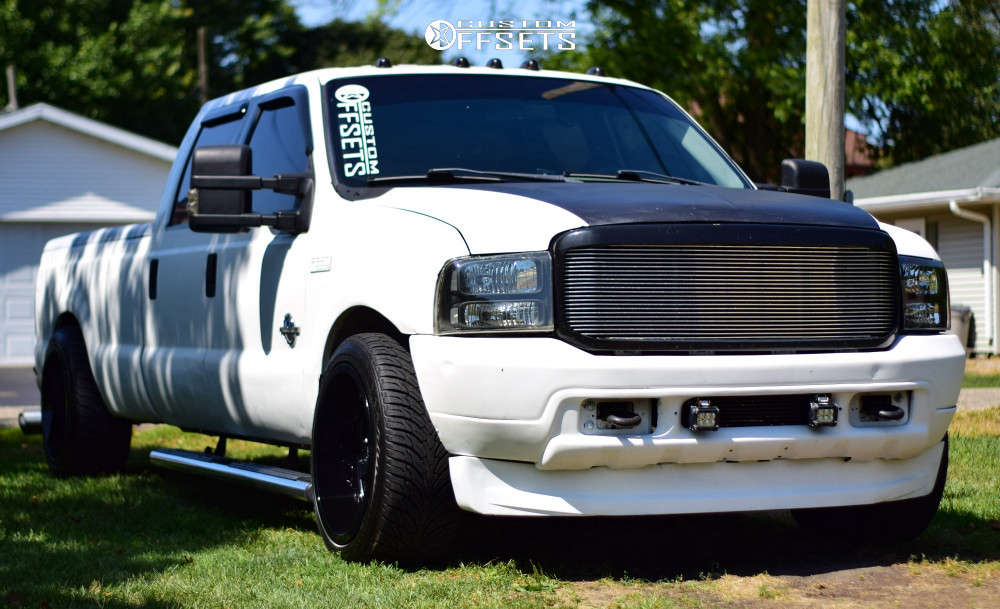 2001 Ford F-250 Super Duty with 22x12 -44 RBP 75r and 305/40R22 Atturo ...