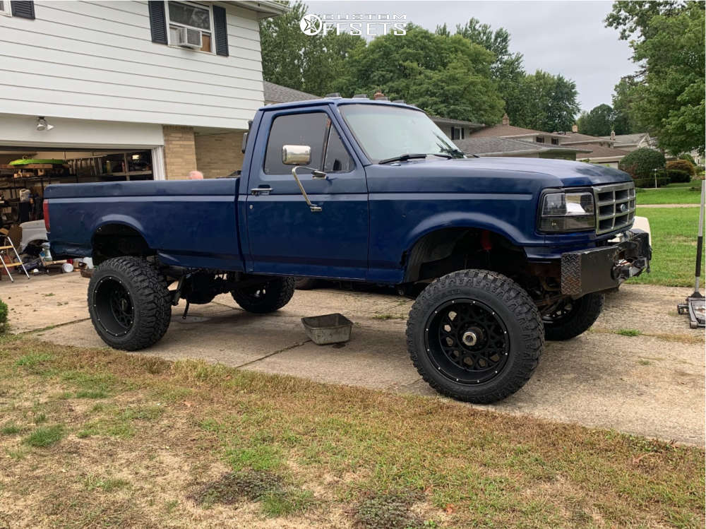 1997 Ford F-350 with 20x12 -51 Vision Rocker and 35/12.5R20 Kanati ...