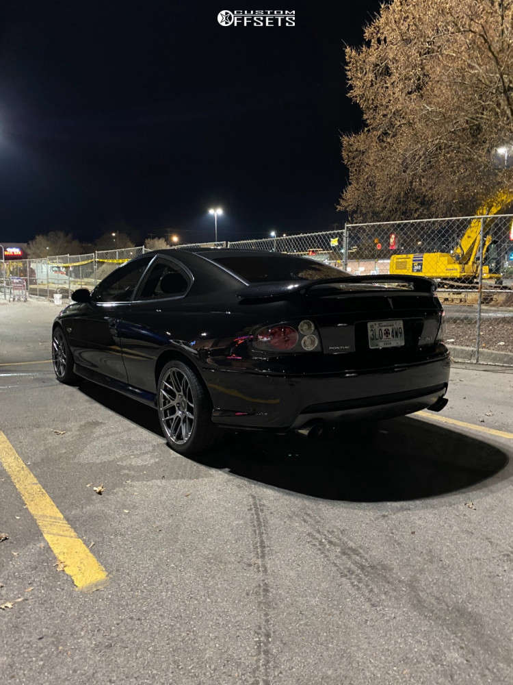 2006 Pontiac GTO with 18x8 42 Flow One Race Spec F2 and 235/40R18 ...