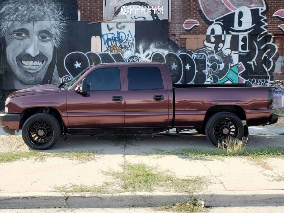 2006 Chevrolet Silverado 2500 HD with 20x9 Hostile Fury and 31/11.5R20 ...