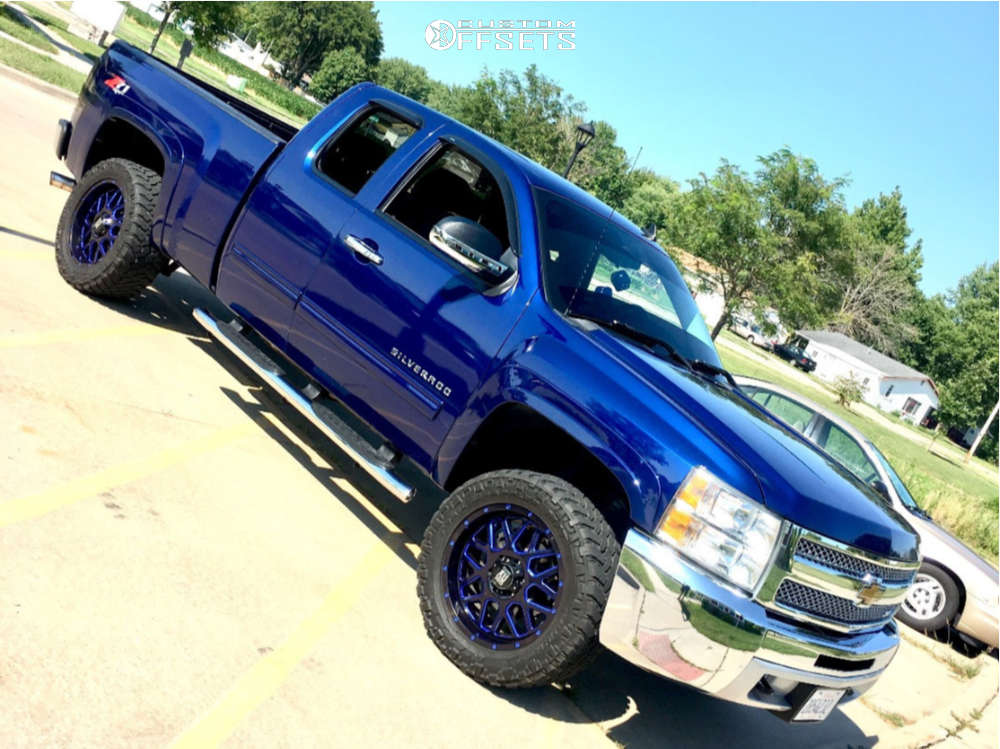 2013 Chevrolet Silverado 1500 with 20x10 -18 XD Grenade and 33/12.5R20 ...