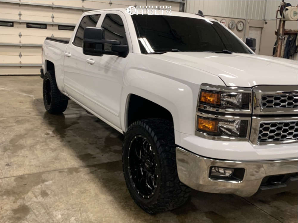 2015 Chevrolet Silverado 1500 with 20x9 -12 Ultra Hunter and 285/55R20 ...