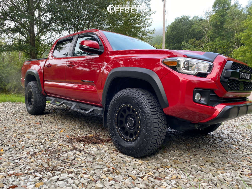 2019 Toyota Tacoma with 16x8 0 Method Nv and 32/10.5R16 Falken Wild ...
