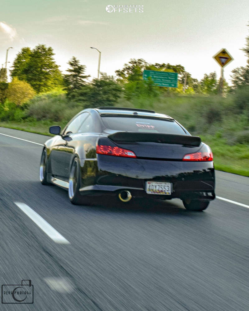 2013 INFINITI G37 with 19x8.5 35 Aodhan Ds08 and 225/35R19 Federal ...