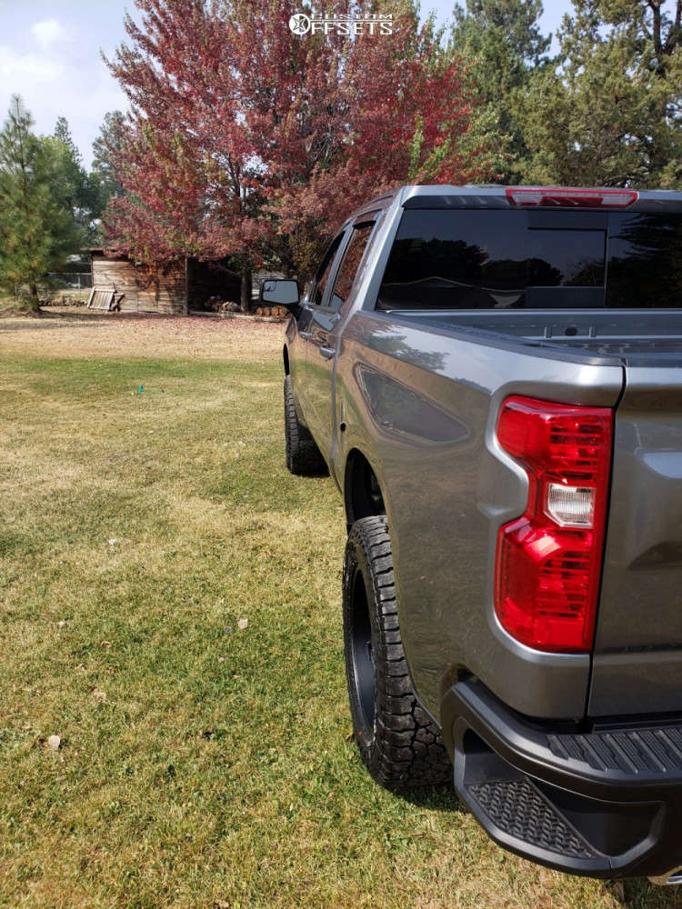 2020 Chevrolet Silverado 1500 with 20x9 0 Vision Spyder and 295/60R20 ...