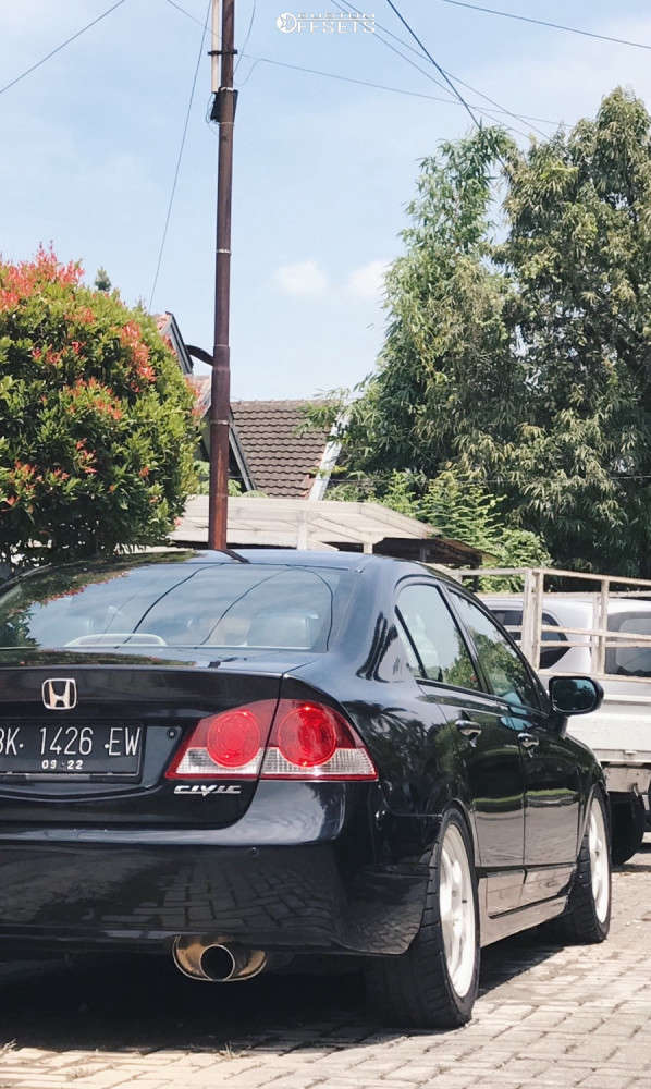 2007 Honda Civic with 17x7.5 48 Enkei RP02 and 235/45R17 GT Radial ...