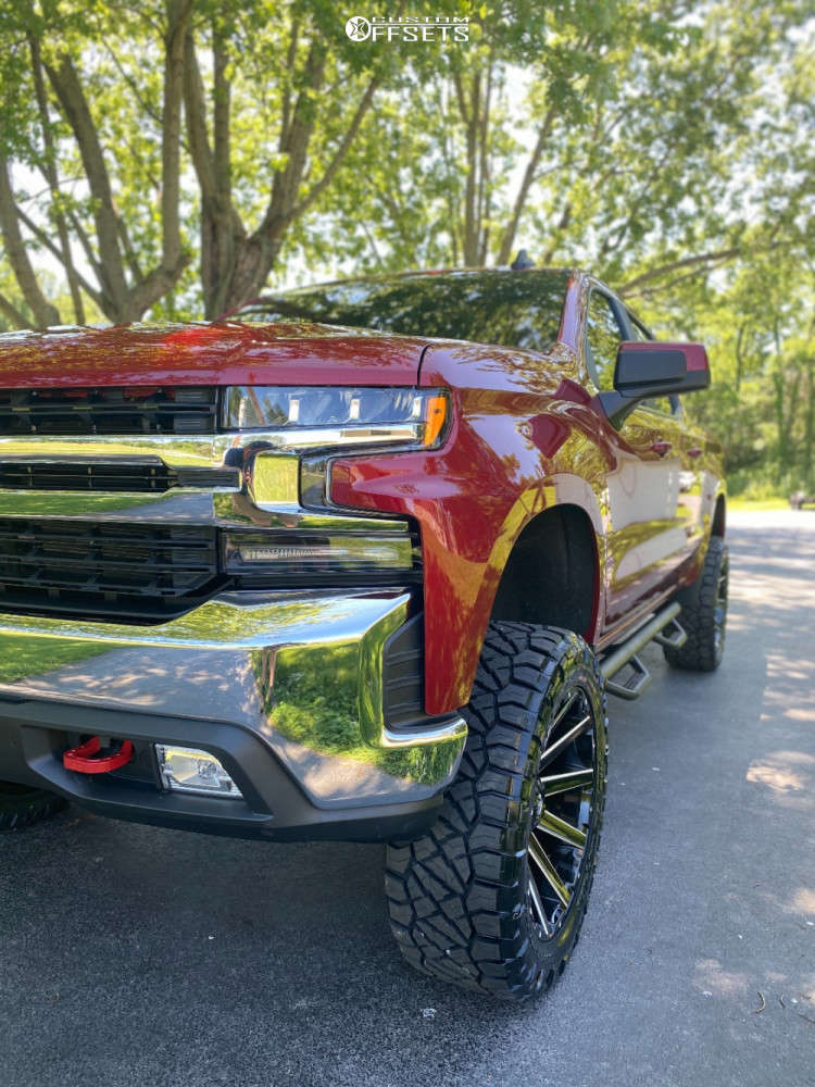 2019 Chevrolet Silverado 1500 with 22x10 -24 Fuel Contra and 35/12.5R22 ...