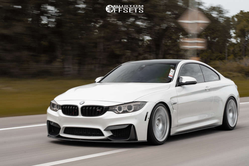 2015 BMW M4 with 19x9.5 25 VMR V810 and 255/35R19 Nitto Motivo and ...