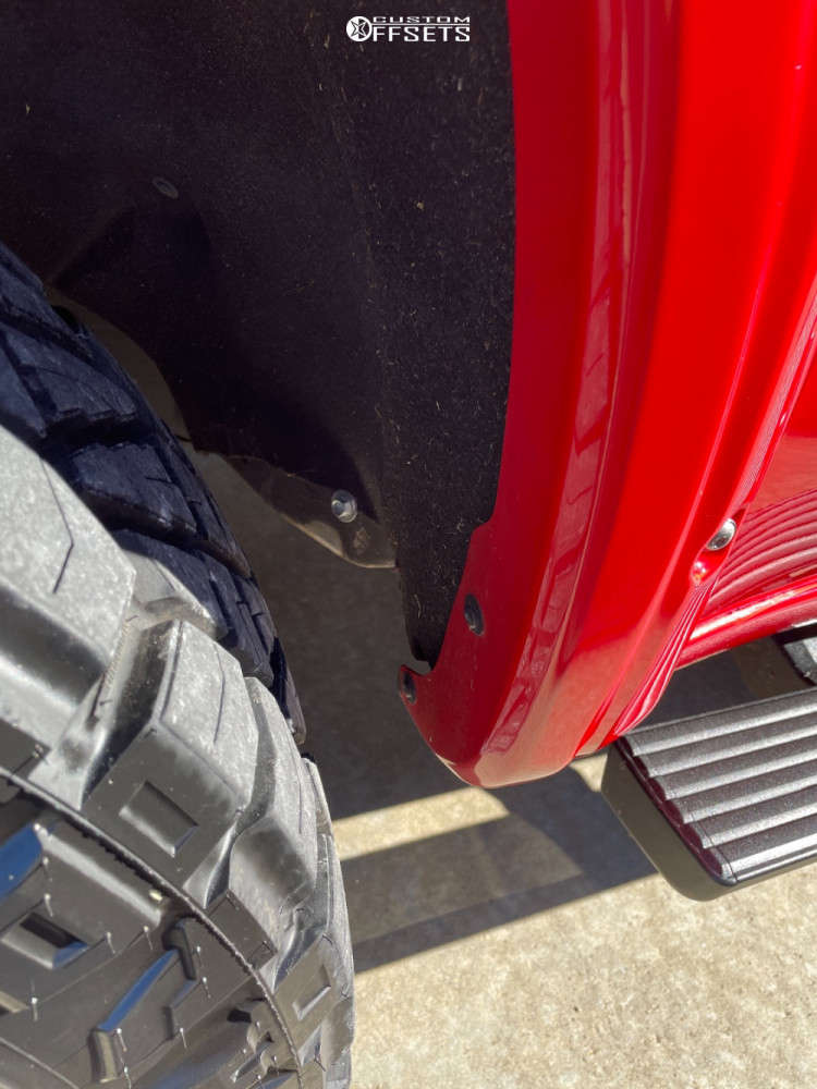 2019 Chevrolet Silverado 1500 with 20x10 -18 Fuel Runner and 35/11.5R20 ...