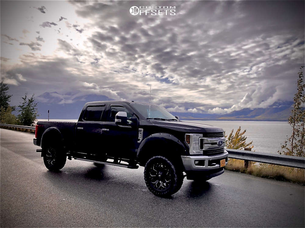 2018 Ford F-250 Super Duty with 20x9 1 Fuel Assault and 35/12.5R20 Toyo ...