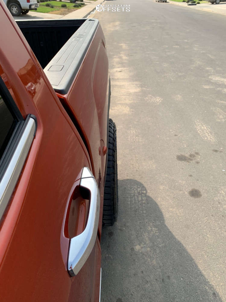 2015 GMC Sierra 1500 with 20x10 -24 Hardrock Crusher and 275/60R20 ...