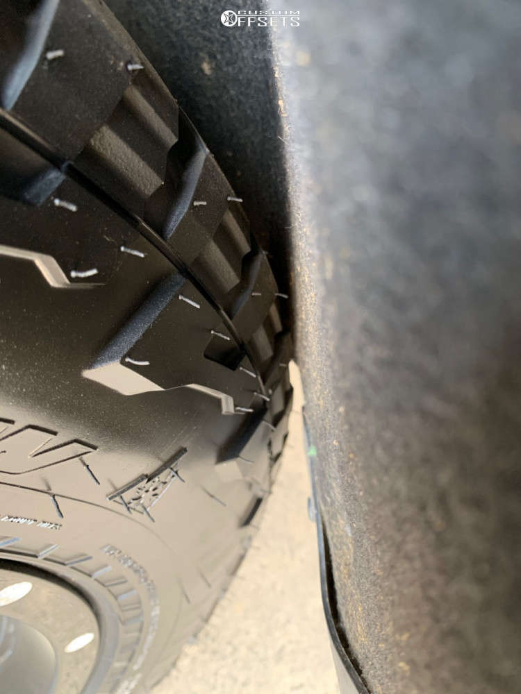 2015 GMC Sierra 1500 with 20x10 -24 Hardrock Crusher and 275/60R20 ...