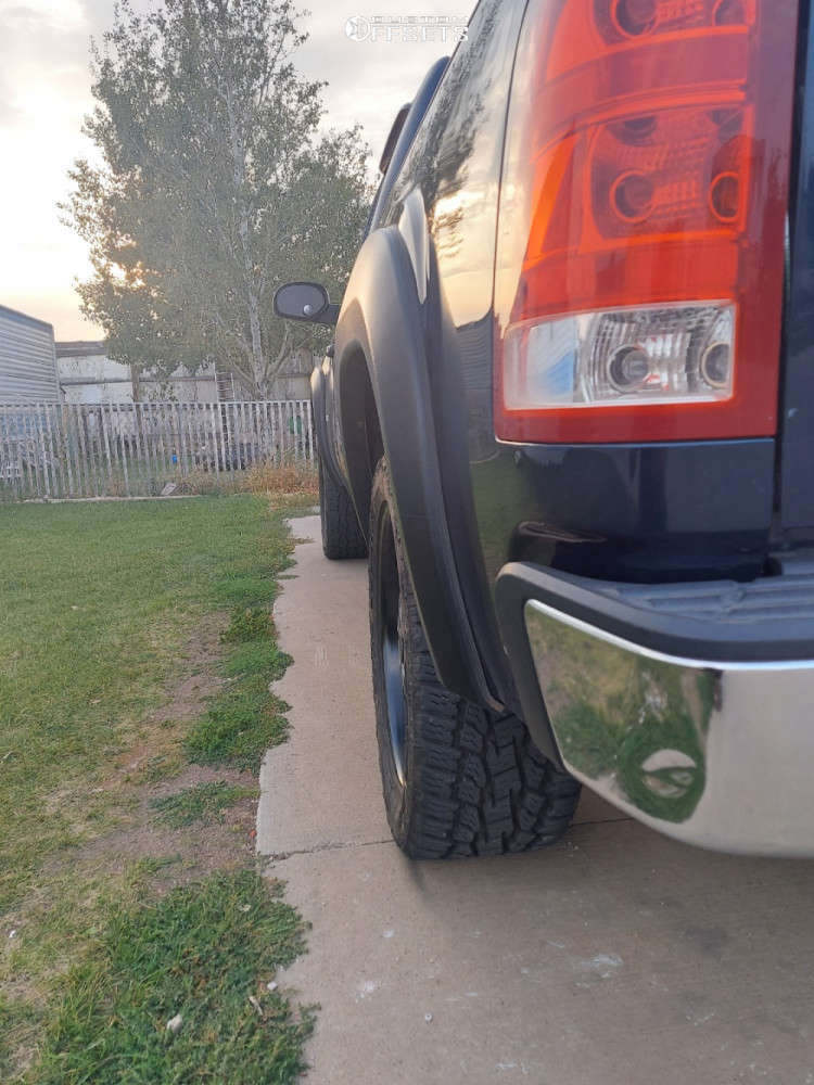 2007 GMC Sierra 1500 with 22x9 30 Karizzma Kr11 and 33/12.5R22 Toyo ...