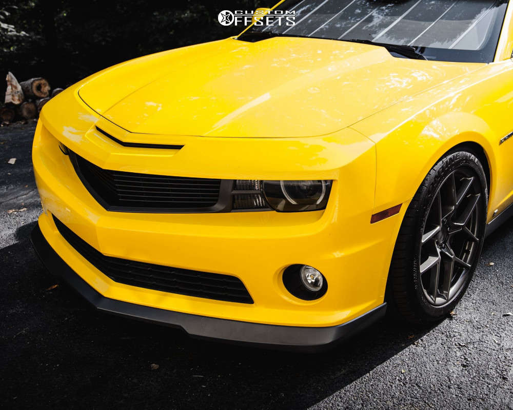 2010 Chevrolet Camaro with 20x9 20 American Racing Crossfire and 255 ...