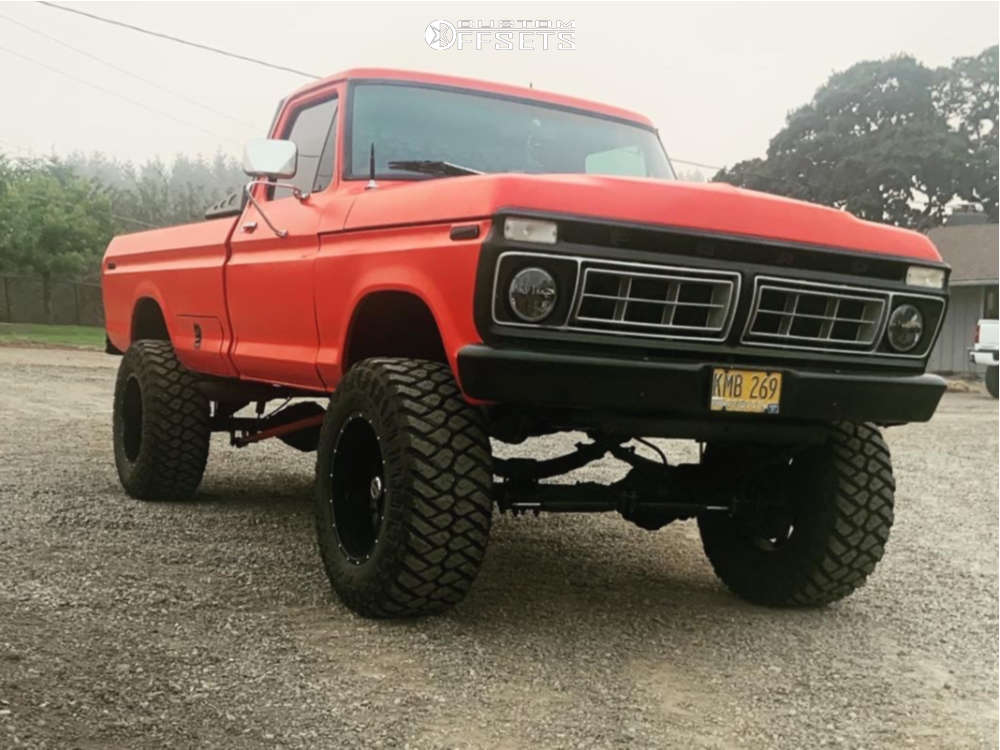 1976 Ford F-250 with 20x12 -44 Moto Metal Mo970 and 37/13.5R20 Maxxis ...